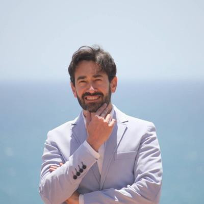 Angel Osuna Luque | Conferencista | Mentes a la Carta