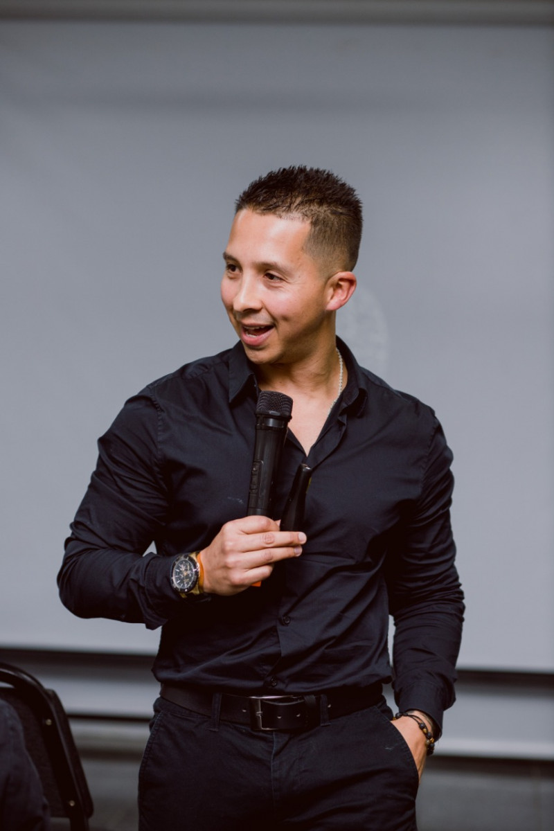 Daniel Iriarte, El Tiburón De Las Ventas | Conferencista | Mentes a la ...