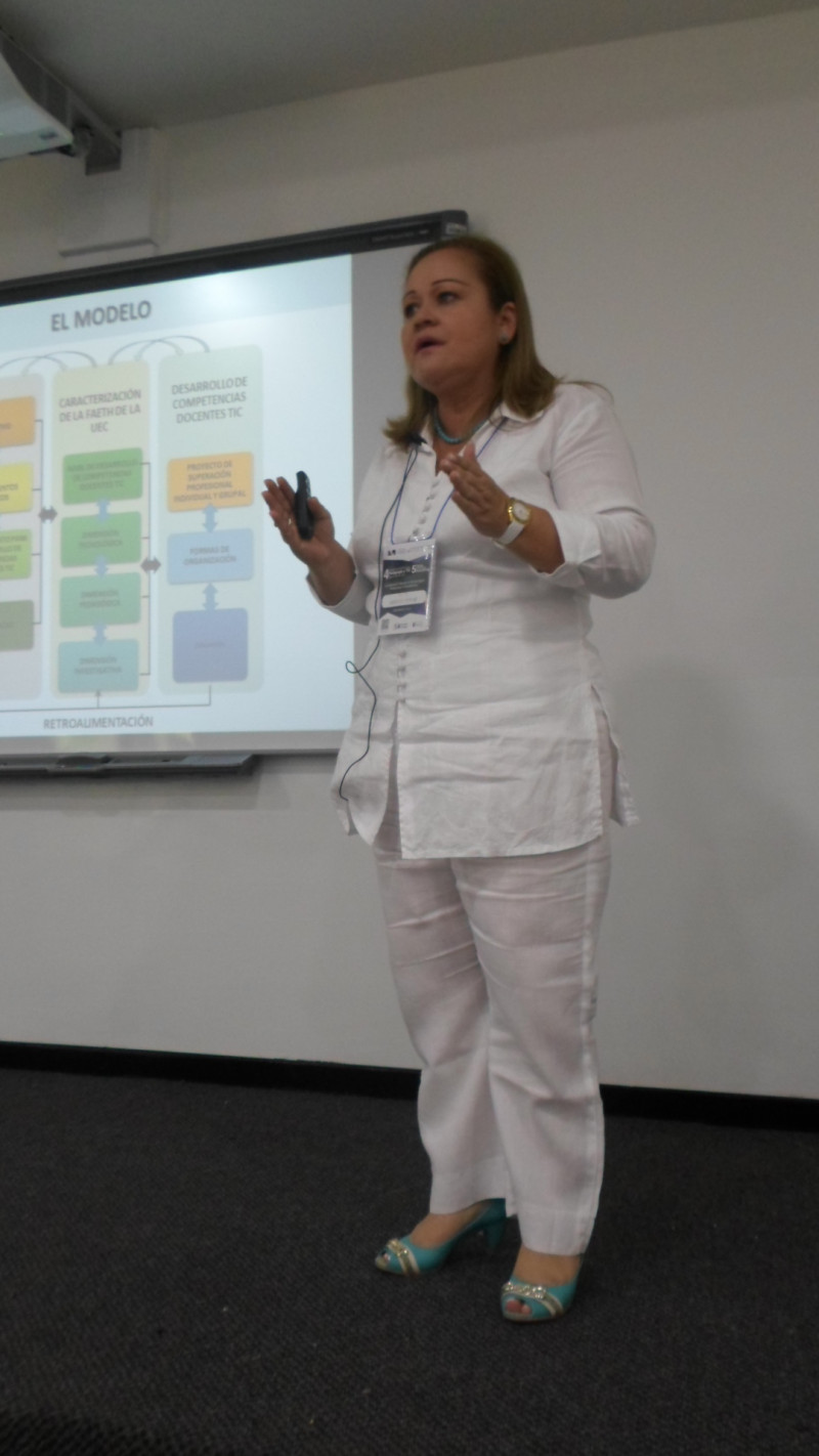 Ruth Arroyo Tovar | Conferencista | Mentes a la Carta